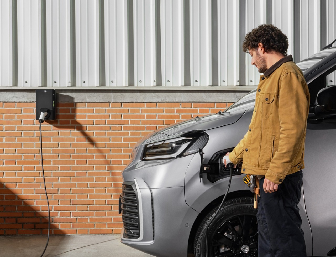 The new Toyota Proace vans get the job done. Powertrains.