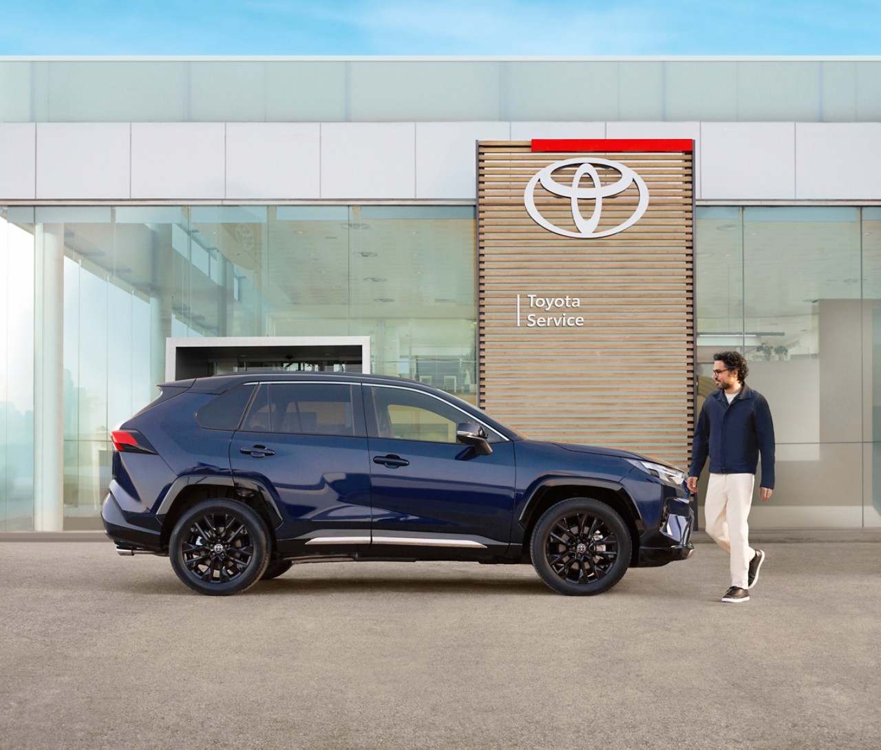 Toyota Relax | Stress-Free Driving with Additional Warranty
